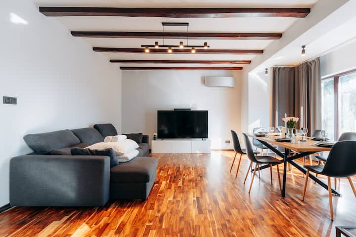 Duży 3 Pokojowy Apartament - Wrocław