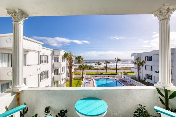 Oceanfront Elysium With A Pool - Ormond Beach, FL