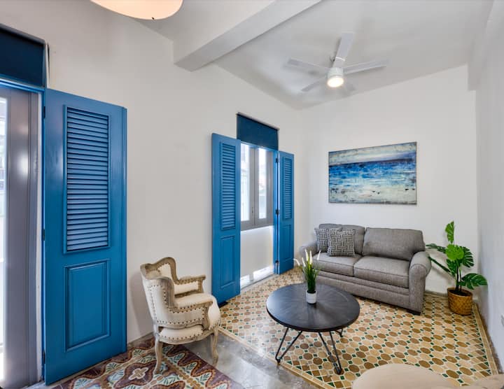 Stylish Apartment, Private Courtyard Cp5 - Levittown