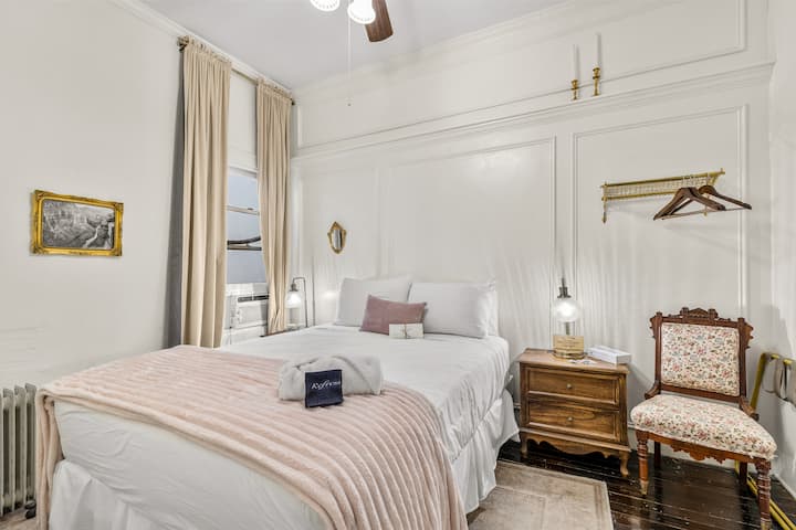 Cozy Room 1 In Az's Oldest Hotel On Rte 66! - Williams, AZ