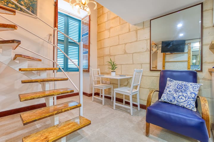 Twentyseven Homey Sliema Studio Near Sea, 1a - Málta