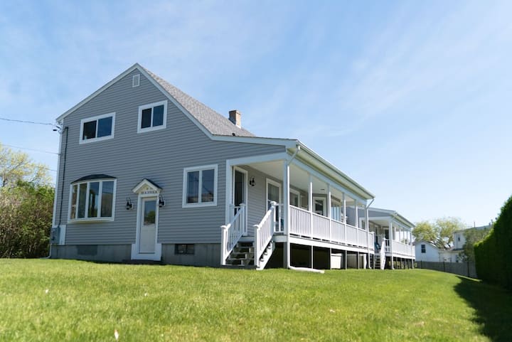 Beachwalk Unit 1 - Just 300 Feet From The Beach - Rhode Island
