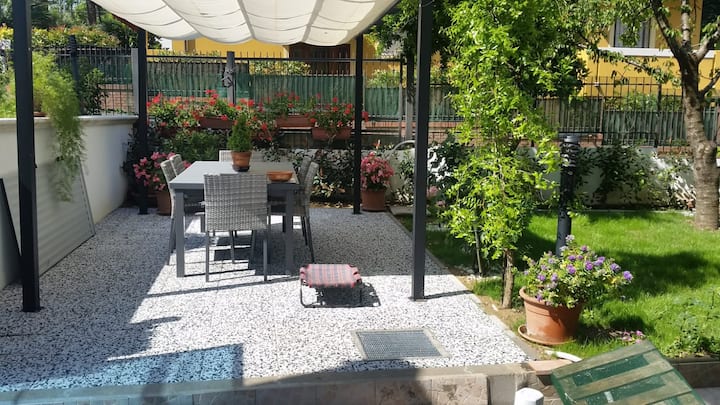 Tavernetta A 100 Metri Dal Mare - Rimini