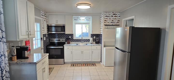 Located Near Shoreline & Jet Express W/ Lake Views - Port Clinton, OH