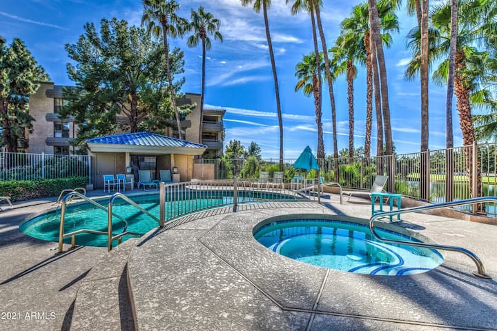 King Ensuite | Heated Pool | Hot Tub | Gym - 