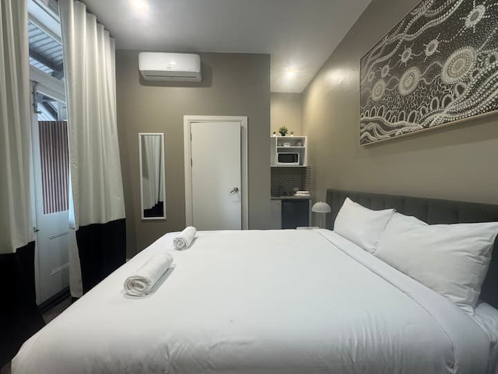 Cliveden Premium Suite 6 - Spring Hill