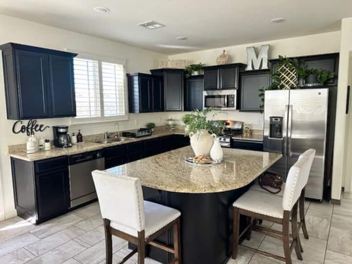 Hidden Desert Family Getaway - El Paso, TX