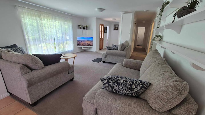 Location Location Bright - Bright