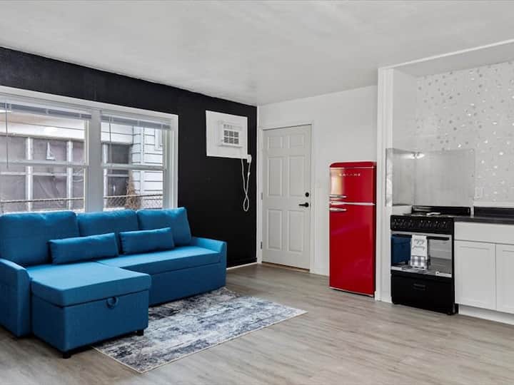 Newly Renovated Apt - Downtown 1 - Springfield, IL