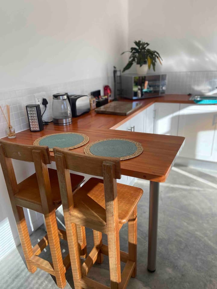 4 On Belmont Ave - Somerset West