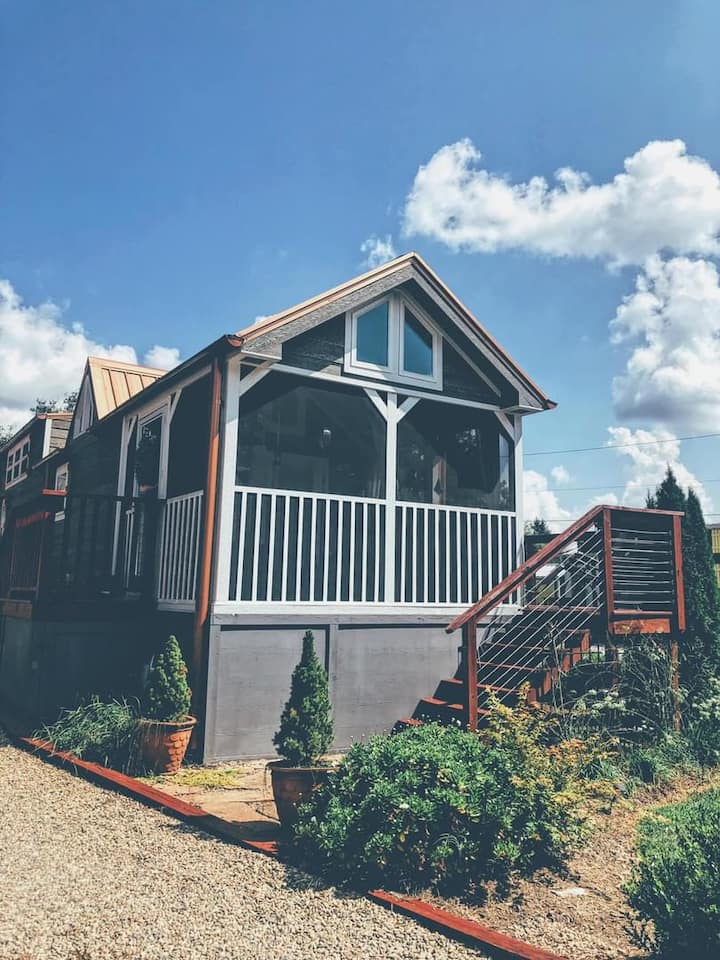 Big Adventures In A Tiny Home! - Saluda, NC