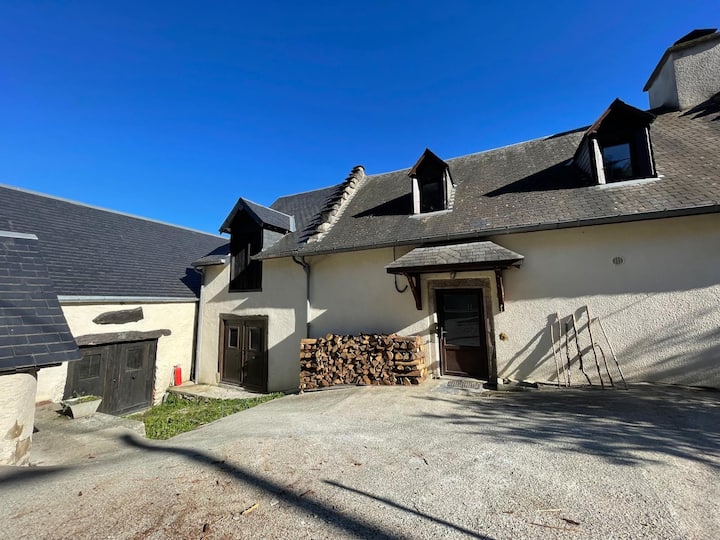 Maison De Village Proche Luchon - Les