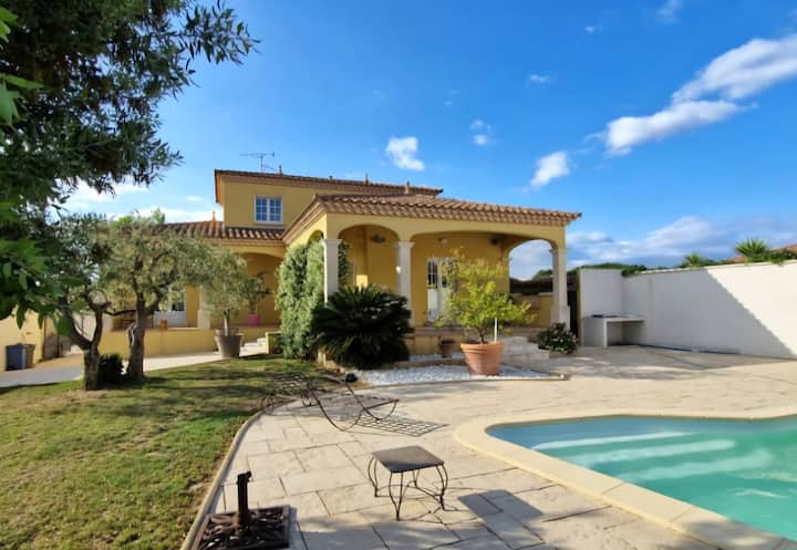 Maison Provençale - 尼姆