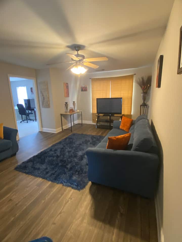 A Room In A Beautiful Upscale Townhouse! - Cartersville, GA