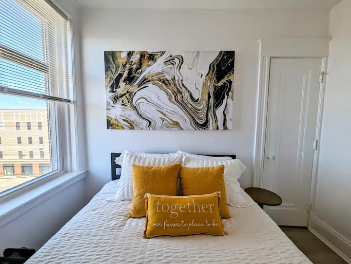 Great Value Unit In Union | A10 - VIA Aquarium, Schenectady
