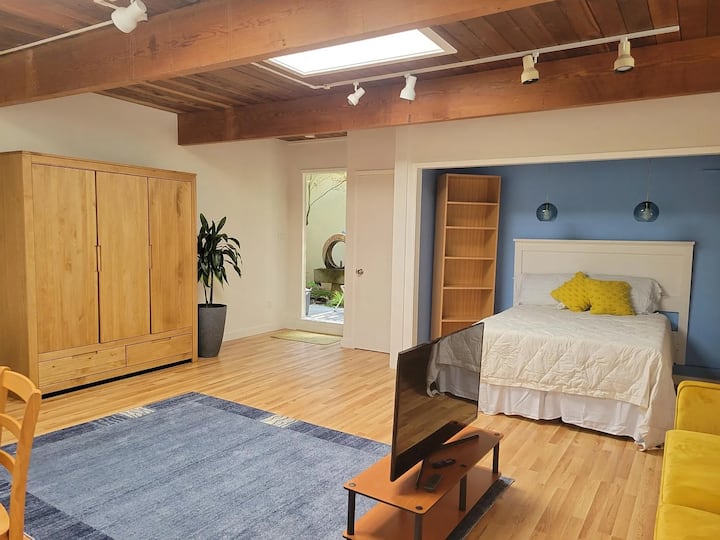 Spacious Studio In Willow Glen - San Jose, CA