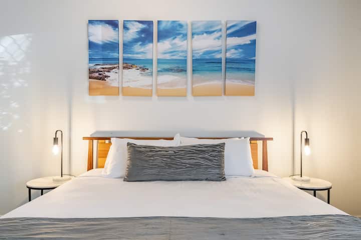 Queen Studio Apartment - Byron Central Apartments - Byron Bay