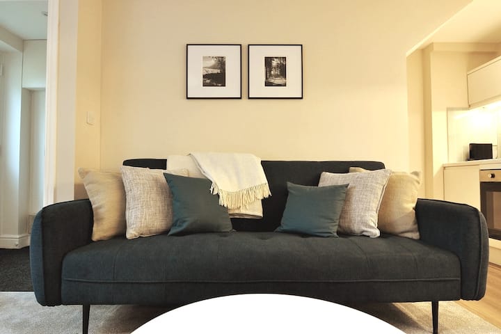 Charming Mews In Inde Quarter. - Taunton