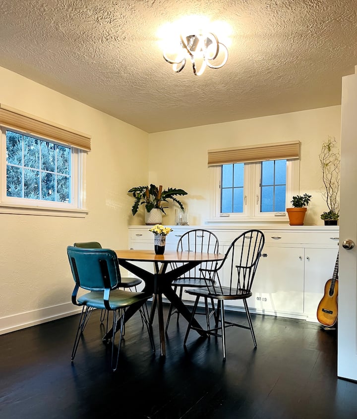 Hikari-okanagan Sunshine B&b: 1 King&private Bath - Kelowna