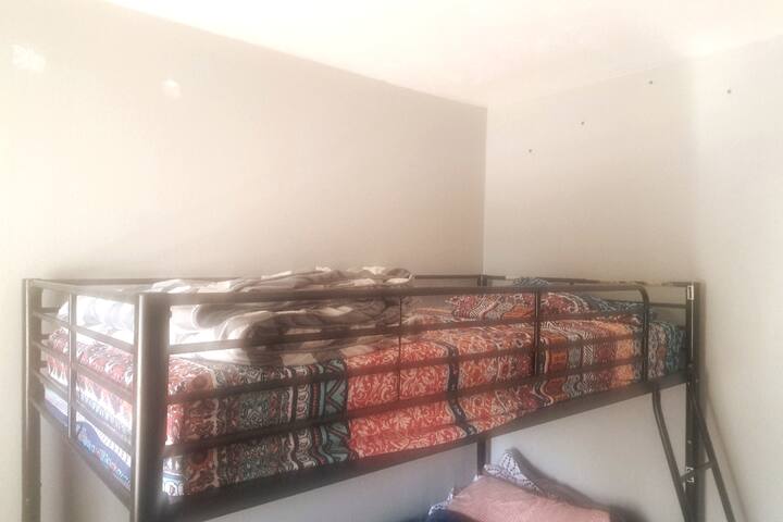 Top Bunk Bed In A Shared Room#c - Irving, TX