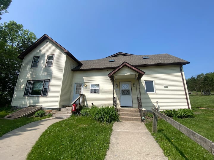 Villa Oak - Portage, WI