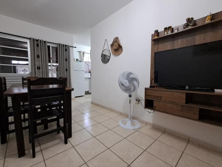 Casa Em São Pedro
Ar Condicionado Garagem Coberta. - Águas de São Pedro