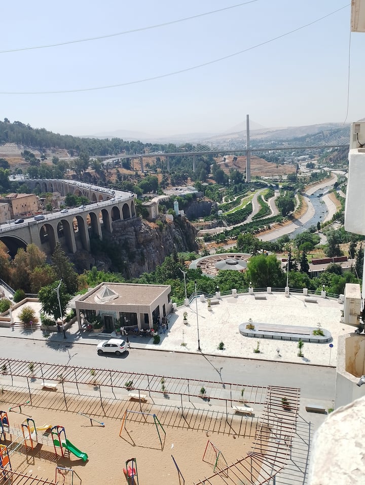 Location Appartement F3 éQuipée - Constantine