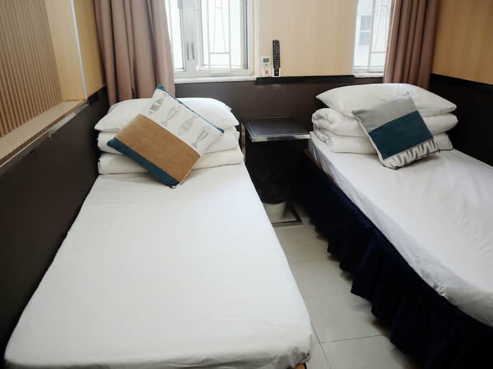 Next To Jordan Mrt - Private Bathroom-twin Room - Tsim Sha Tsui