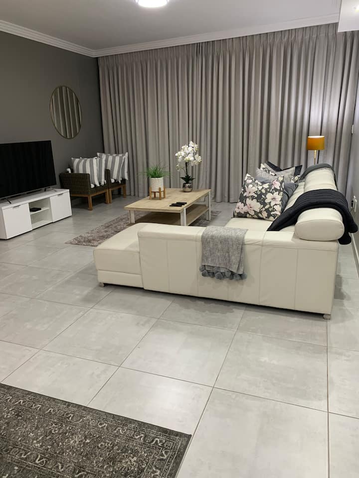 Seaside Stunner - Umhlanga