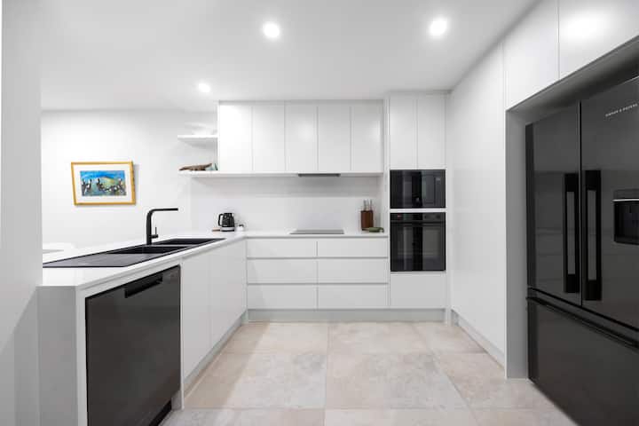 Noosa - 2brm, Lux, Walk To Beach - Noosa Shire