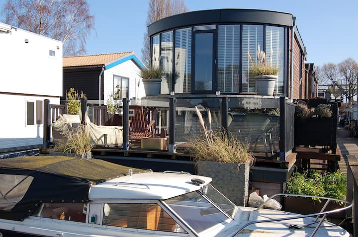 Houseboat Woezel - Ámsterdam