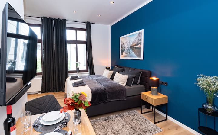 *Sweethome* Studio Apartment 12, Küche, Tv, Wlan - Halle (Saale)
