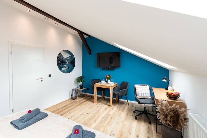 *Sweethome* Studio Apartment 17, Küche, Tv, Wlan - Halle (Saale)
