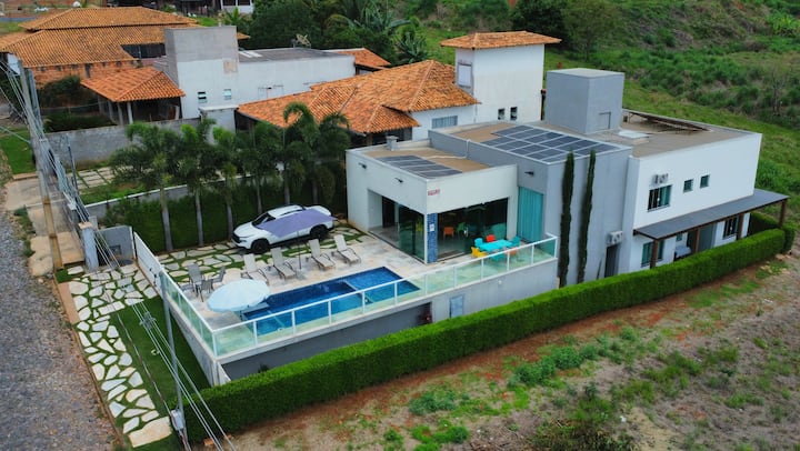 Casa Completa C/ 4 Suítes, Ar-cond P/ 18 Pessoas - Capitólio