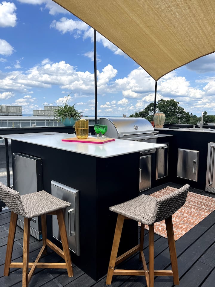 Spacious Loft With Roof Deck - Allentown, PA