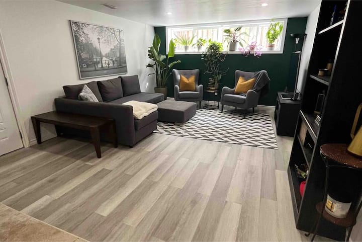 Spacious Two Bedroom Apartment - Hamilton