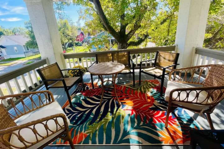 Spring Sale! Entire Duplex Near River St - Savannah, GA