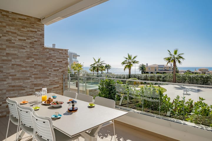 Mabelle Luxury Ocean View Apartment - Lagos