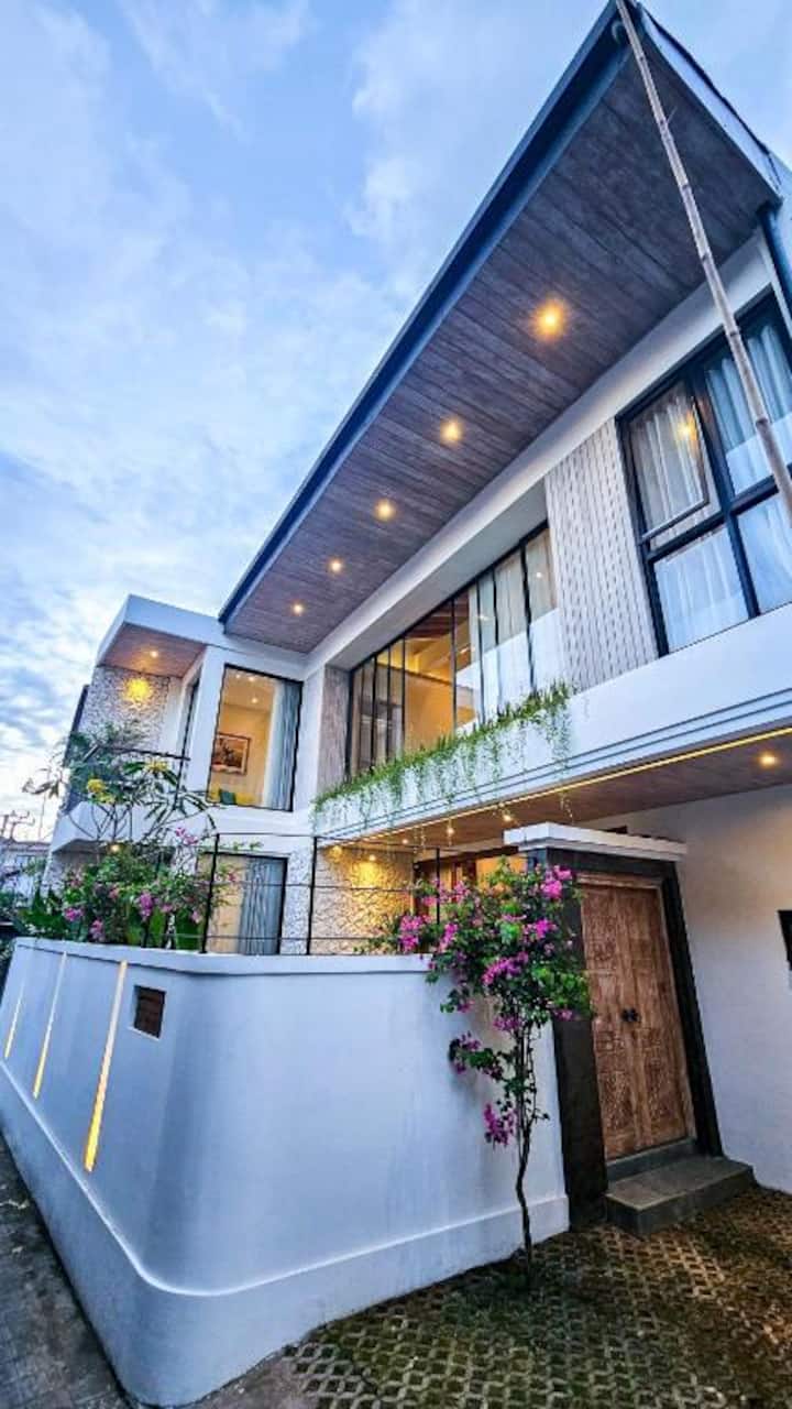 3br Villa With Swimming Pool | Sumai Beach House - Sanur