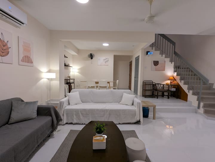 4-15pax Sawatt Homestay@subang _house_5mins-sunway - 八打靈再也