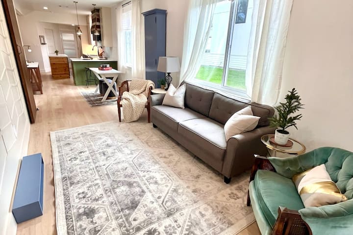*New* 3/2 Mid-city Cottage, Quick Access To Lsu! - Baton Rouge, LA