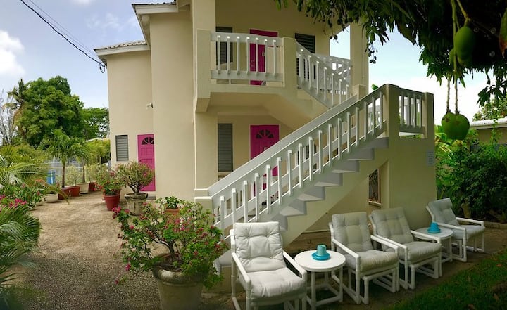 Villa Mia 2bed Apartment # 3 - Barbados