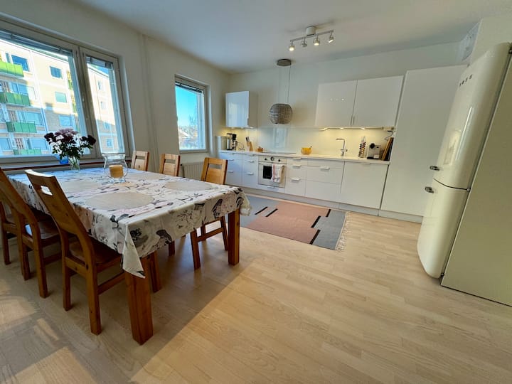 Riverside Apartment  In City Center, 73 M2 - Rovaniemi
