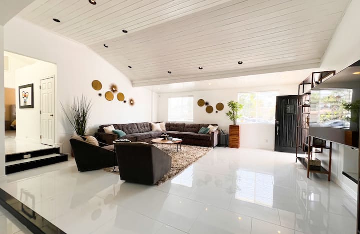 Ample Valley Resort W/ Detached Casita, Pool & Spa - Topanga, CA