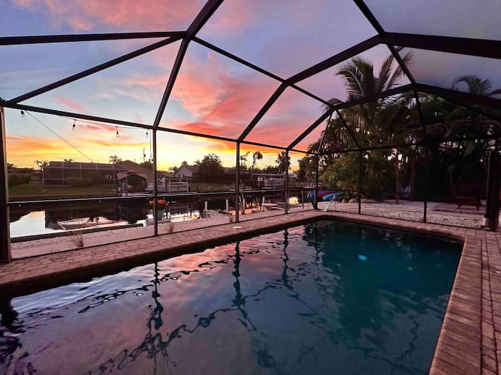 Family Vacation 5bd Pool Hottub Gulf Access - フォート・マイヤーズ, FL