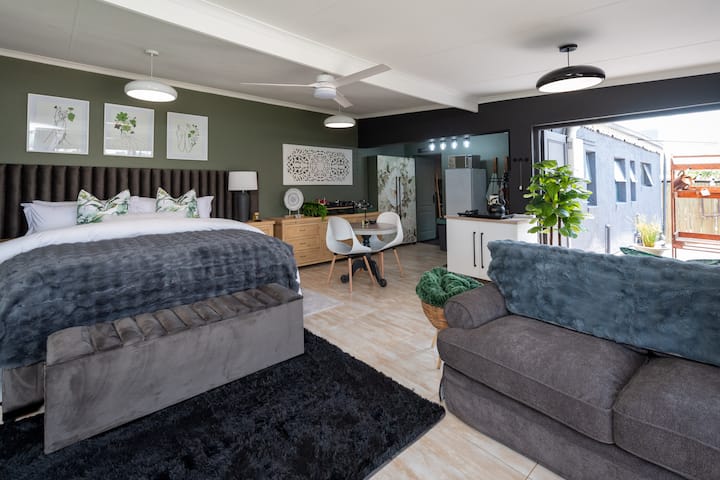 Luxury Executive Suite Or Tambo Airport - Kempton Park