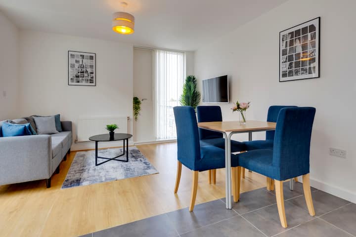 Modern Apartment Near Addenbrookes | Free Parking - Cambridge