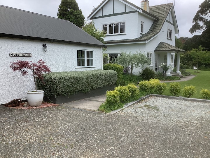 The Manor Guest House - Gisborne