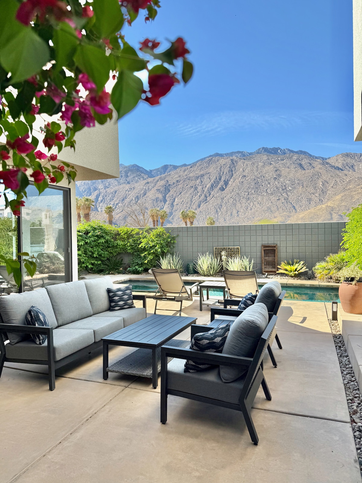Chic Stay | Private Pool/Spa | Jaw-Dropping Views - Houses for Rent in ...