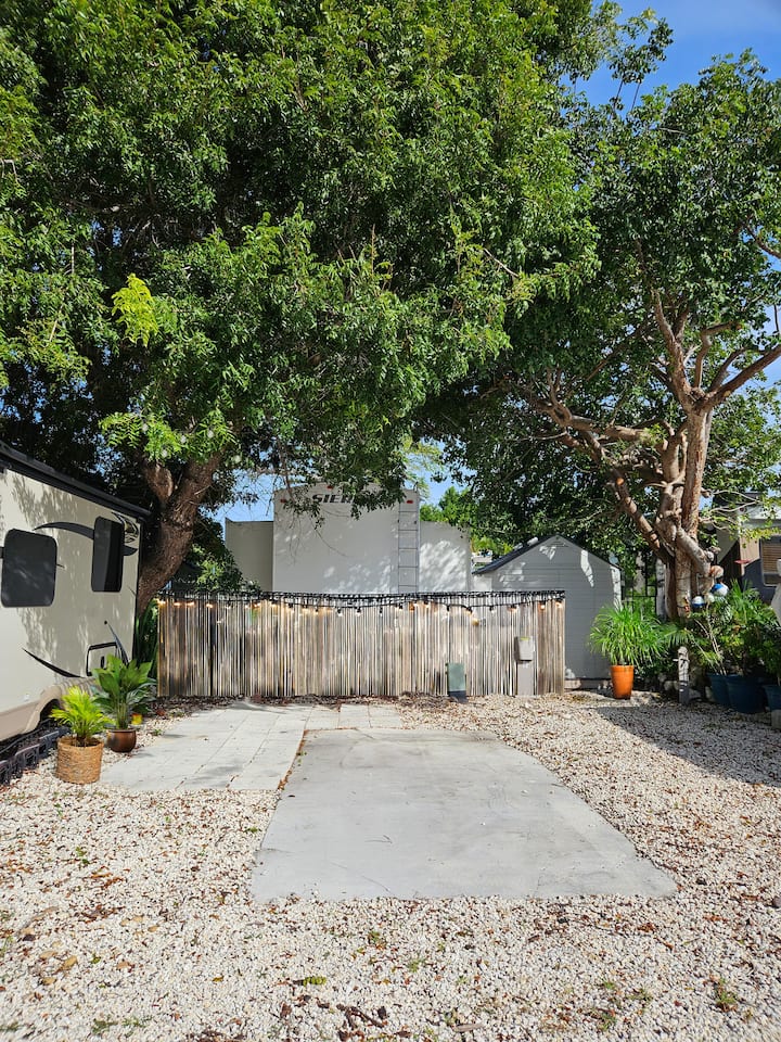 Vacation Rv Site In Florida Keys! - Big Pine Key, FL